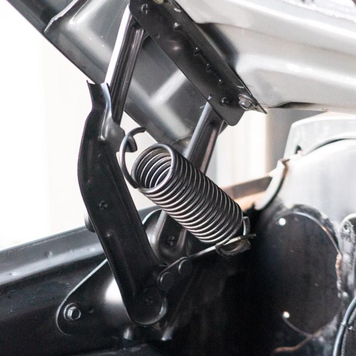 United Pacific Hood Hinge Spring For 1967-72 Chevrolet & GMC Truck ...